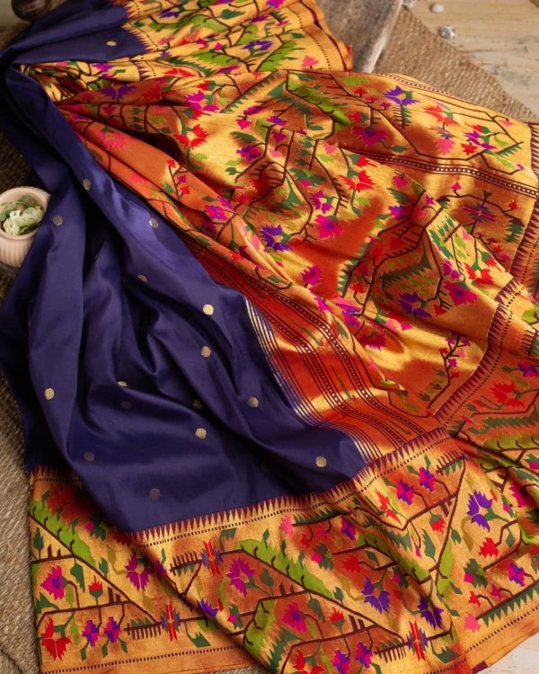 Buy Traditional Indian Sarees Online - Elegant Designs & Colors ...