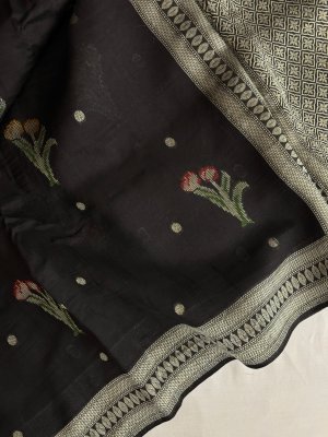 Black Banarasi Tussar Silk Sarees – Elegant & Timeless | Vardhman ...