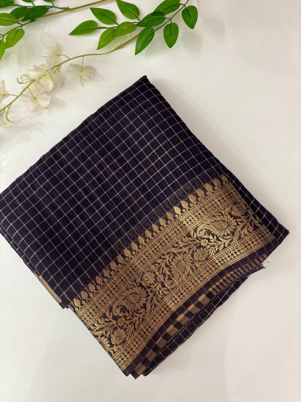 Banarasi Sarees - Elegant Silk Weaves from Varanasi - Vardhmancollection