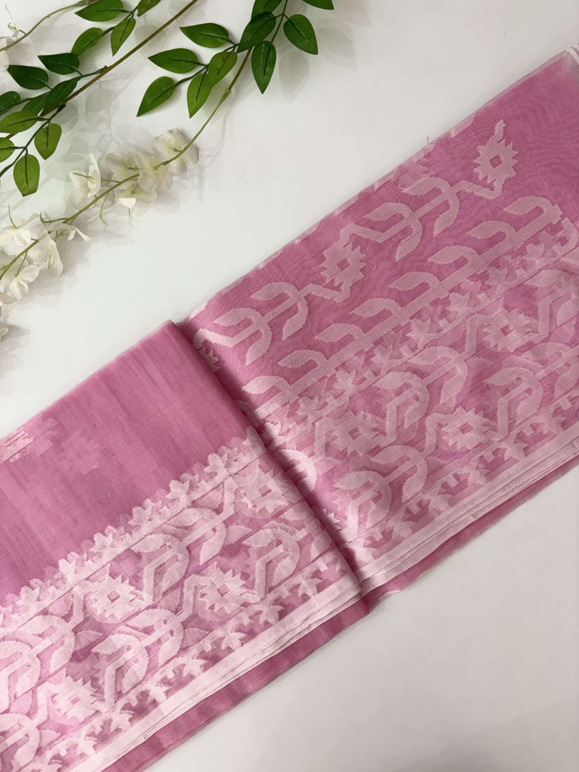 Pink Jamdani Sarees - Handwoven Elegance Online - Vardhmancollection