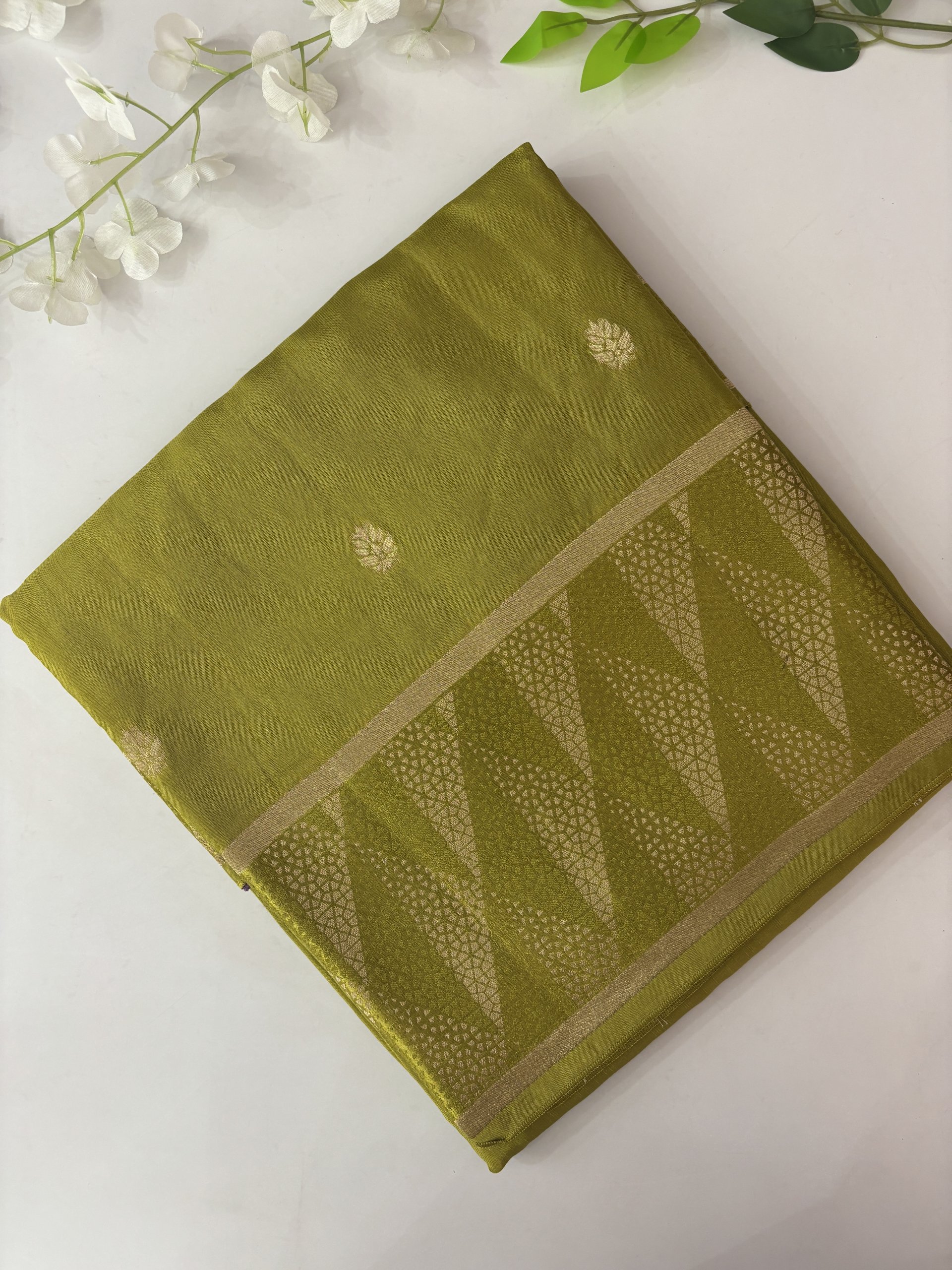 Parrot Green Mashru Silk Sarees – Lustrous Heritage Weaves | Vardhman Collection