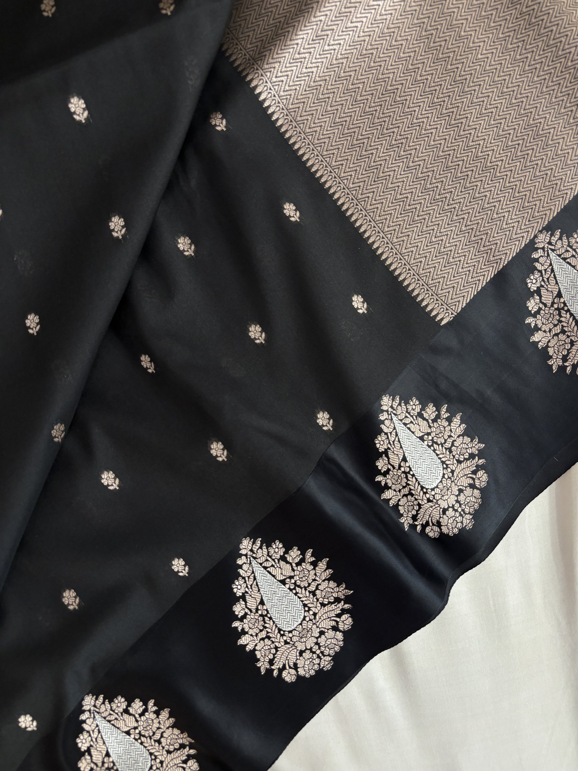 Black Mashru Silk Sarees – Lustrous Heritage Weaves | Vardhman Collection