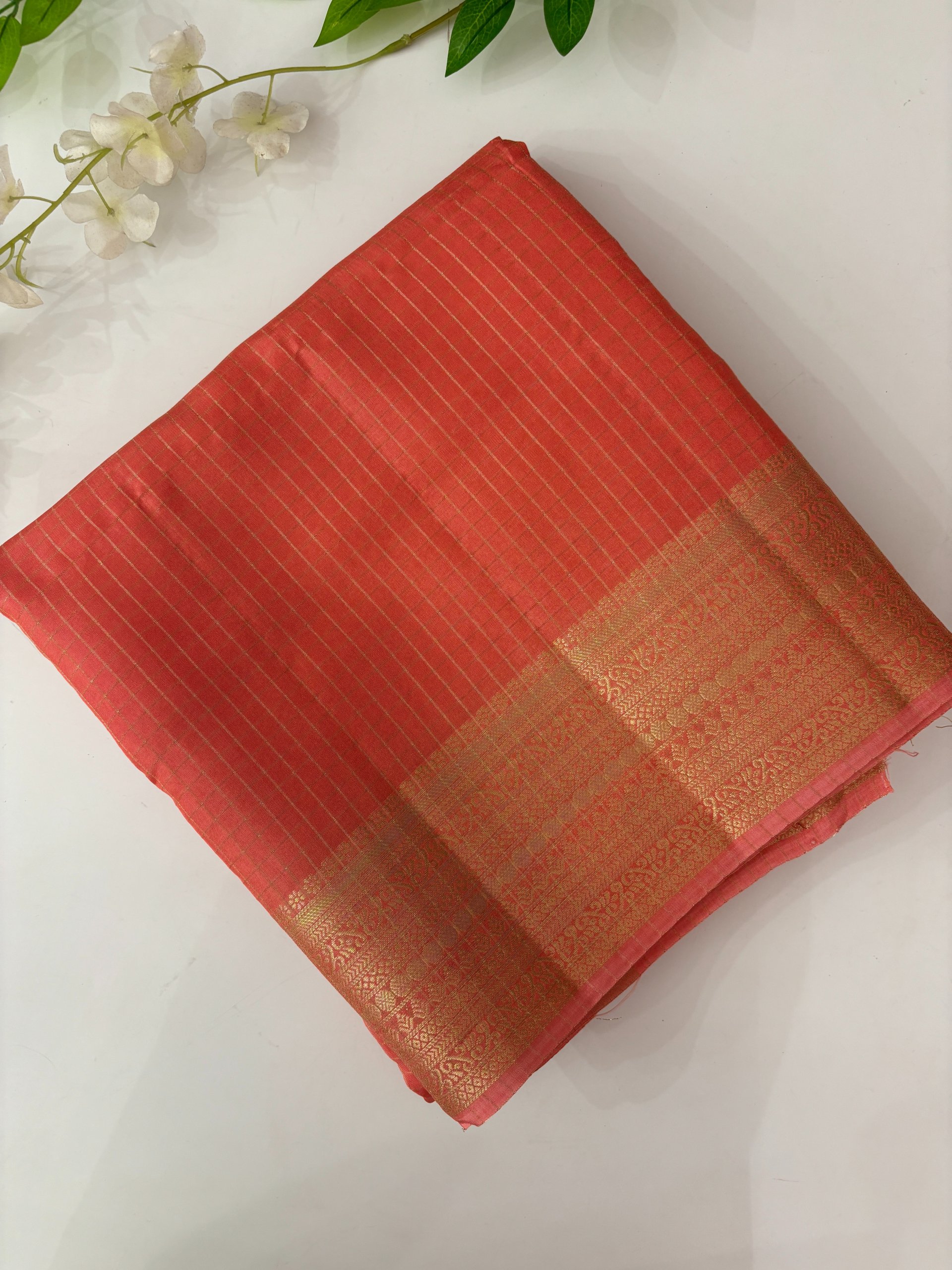 Banarasi Sarees - Elegant Silk Weaves from Varanasi - Vardhmancollection