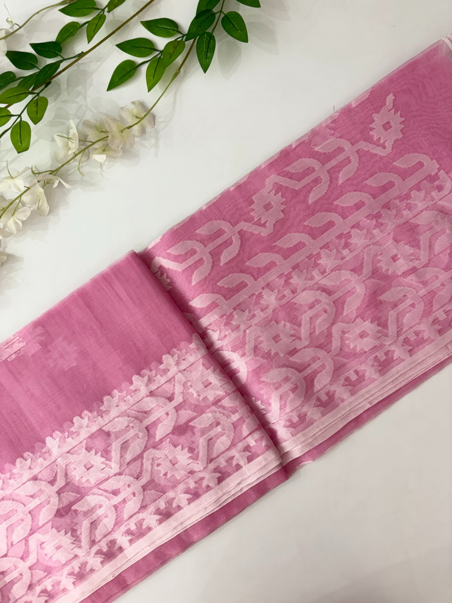 Exquisite Jamdani Sarees - Shop Handwoven Masterpieces Online